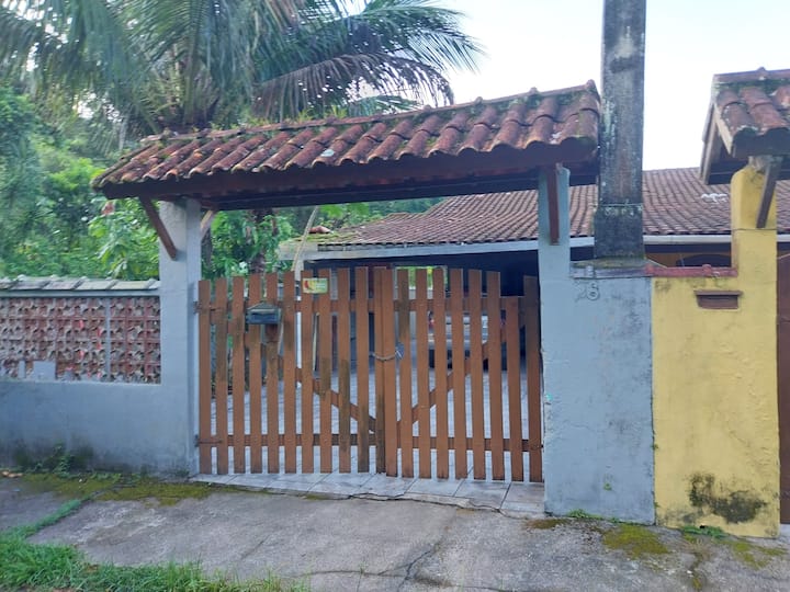 Casa  Condomínio Recanto Verde Mar - Praia Cocanha - Caraguatatuba