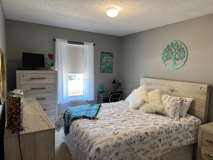 Room Near Beaches And Mayo Clinic In A Lake House - Jacksonville, FL