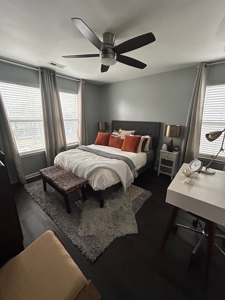 Private Room @ The Peaceful Palace #1 - Nashville, TN