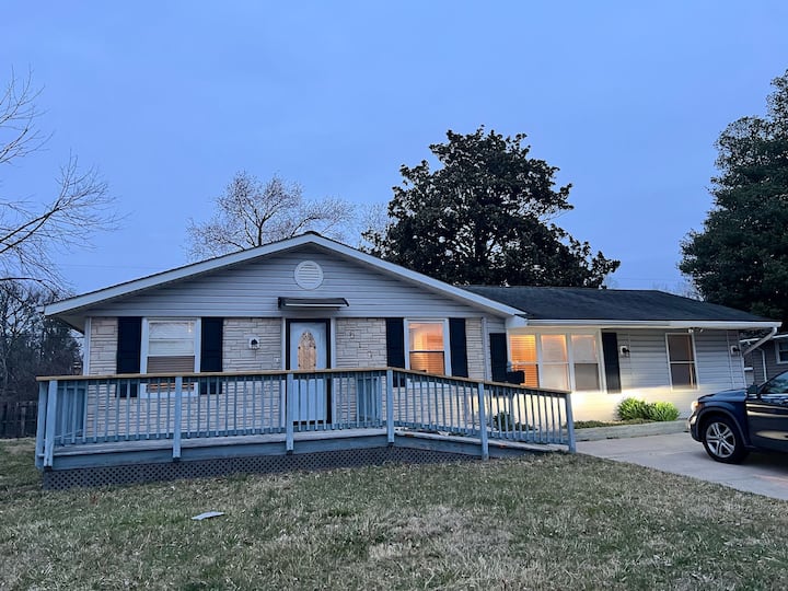 Single Home With 4 Room & 4 Parking With Hiking. - Abingdon, MD