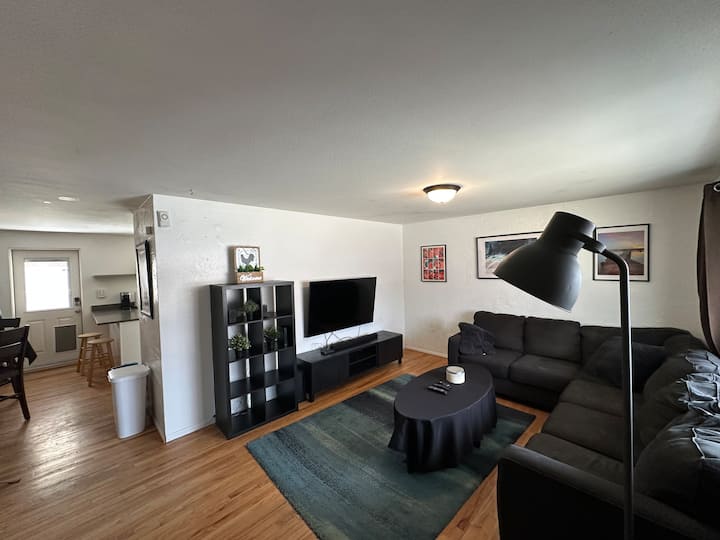 3 Bedroom House And Yard - Arvada, CO