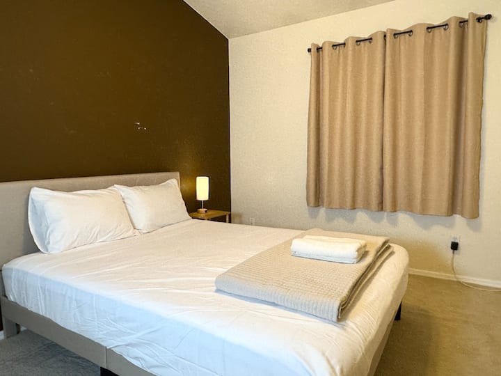 Homey Private Room With Shared Bath - Chandler, AZ