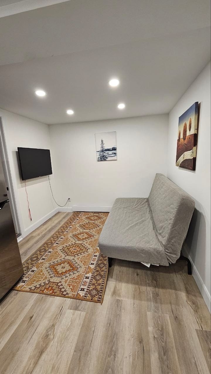 Comfy 1bd Apartment - Montreal