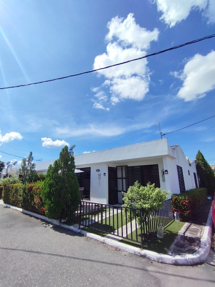 Casa De Ensueño: Acogedora - Girardot