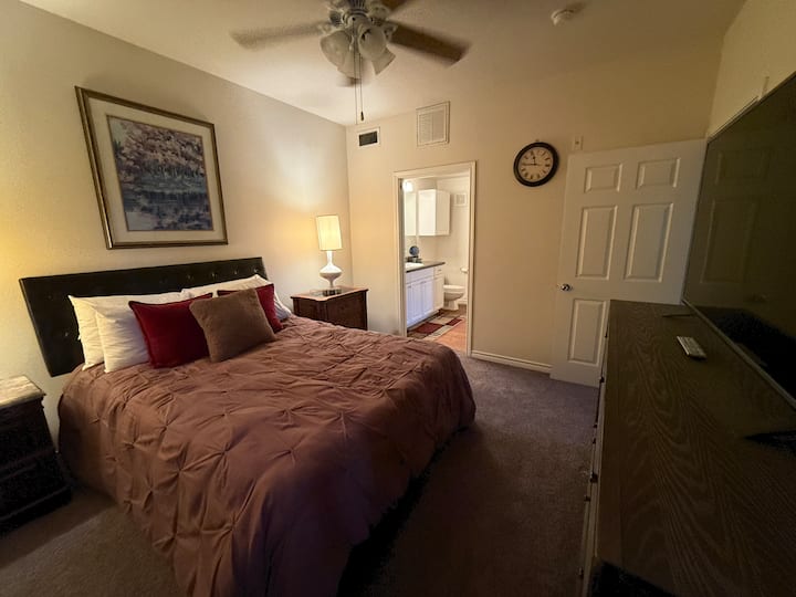 Room W/view Riverchase Golf Club - Dallas, TX