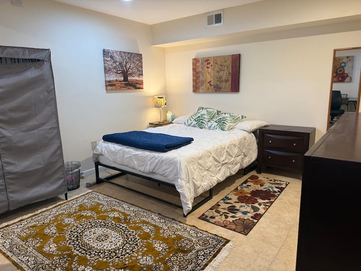 Spacious Basement - Ashburn, VA