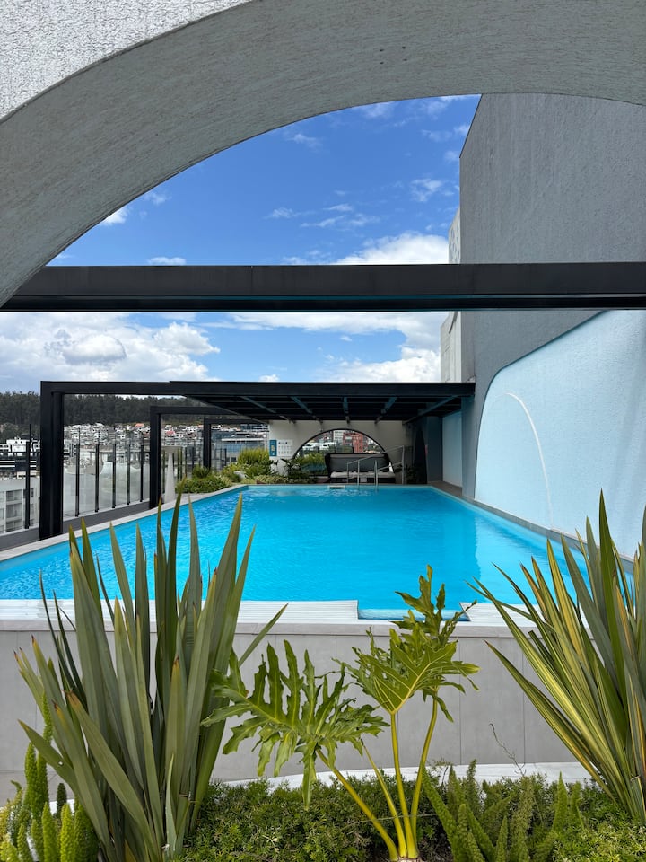 Moderno Estudio En Rep. Salvador • Piscina - Quito