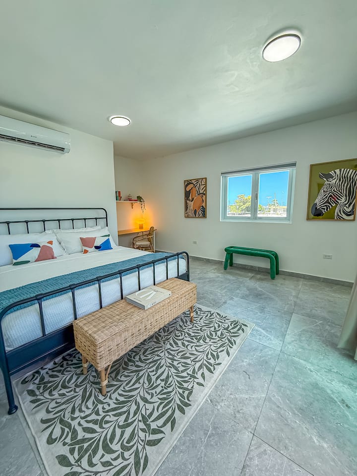 Peaceful Eclectic Getaway- King Size Bed - Puerto Rico