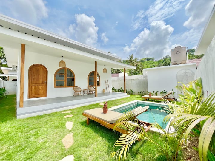 Villa Lulu- 2 Bdrs - Private Pool - Lombok
