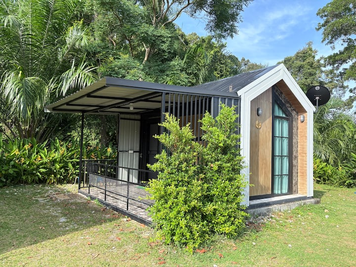บ้านสวนชายเล4
ห้ามนำสัตย์เลี้ยงเข้าพัก - Tha Sala