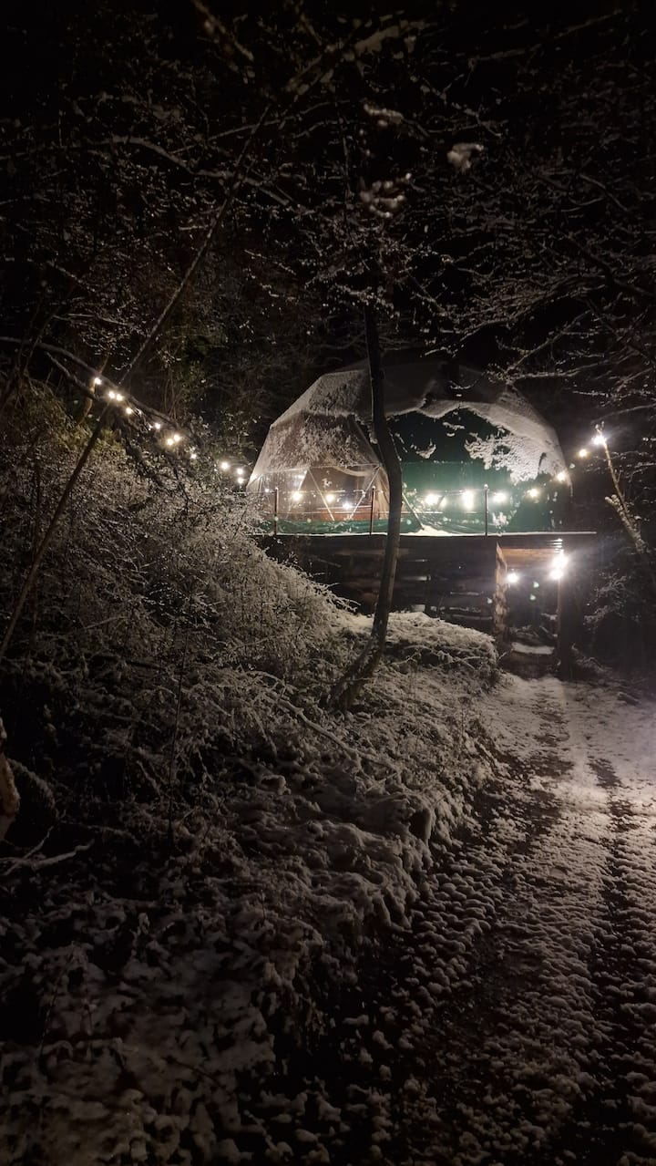 Dôme Insolite Au Cœur De La Forêt - Aveyron