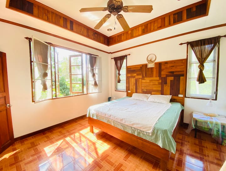 Tranquil Forest Sanctuary In Srithanu - Ko Pha-ngan