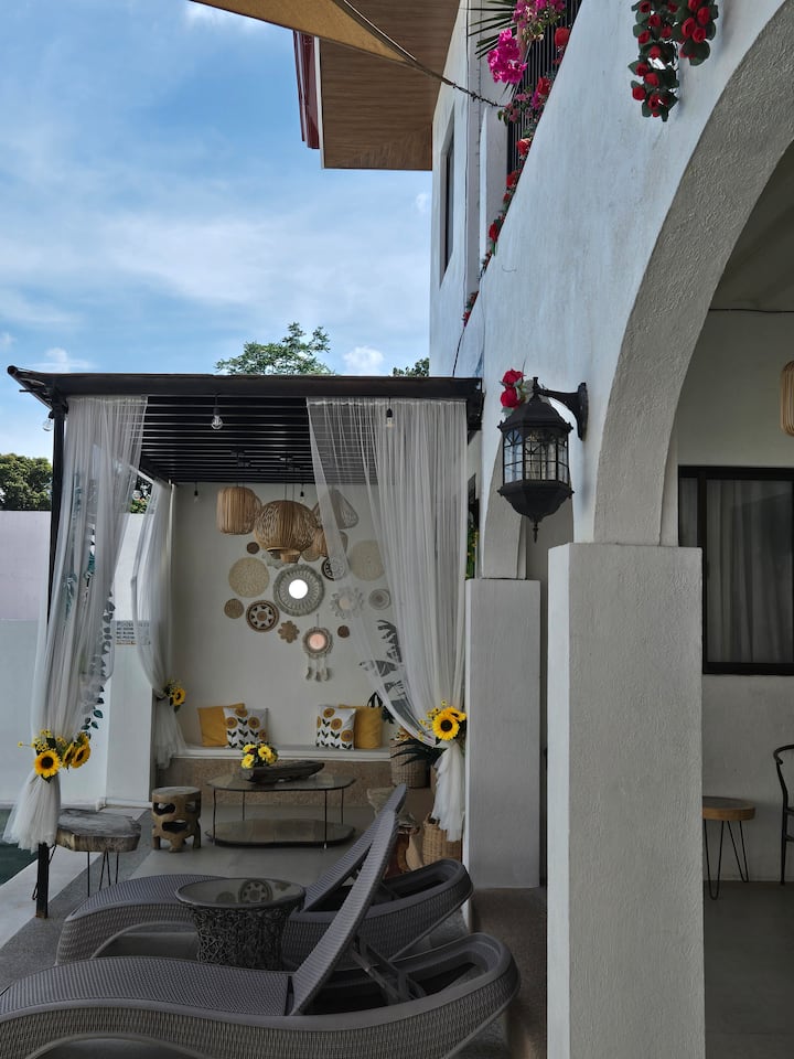 Luxury Hot Spring Villa For Big Groups - Calamba