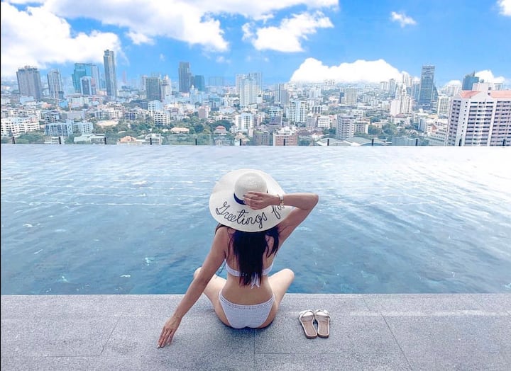 地鐵旁|无边泳池|高檔公寓 - Bangkok