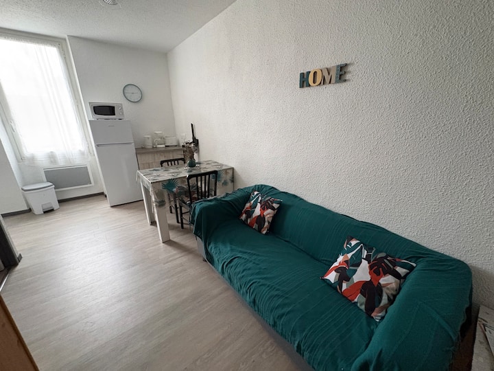 250 Mètres Des Thermes, T2 Lumineux Et Calme. - Eugénie-les-Bains