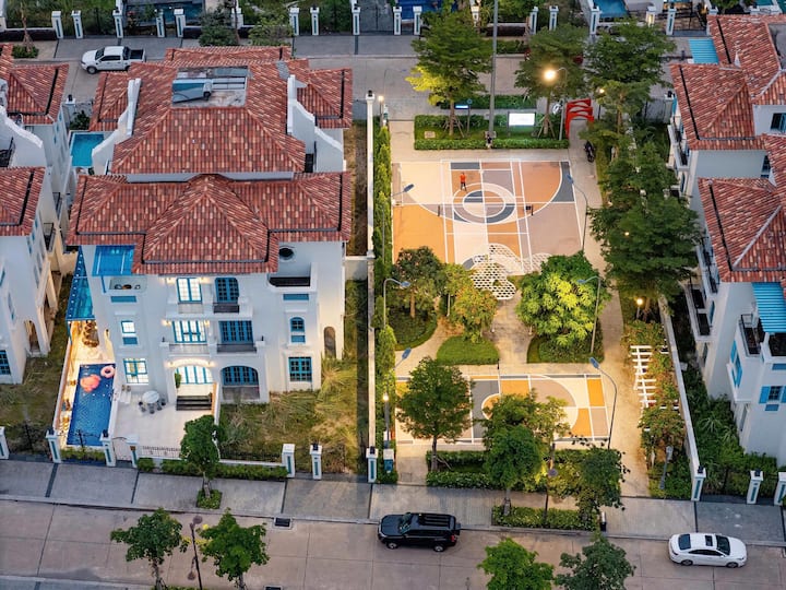 Cheap 5br Sun Feria Villa, Pool & Near Beach - China