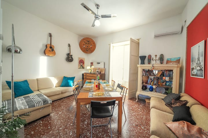 Sicilian Home 10 Guests | Balconies & City Centre - Catania