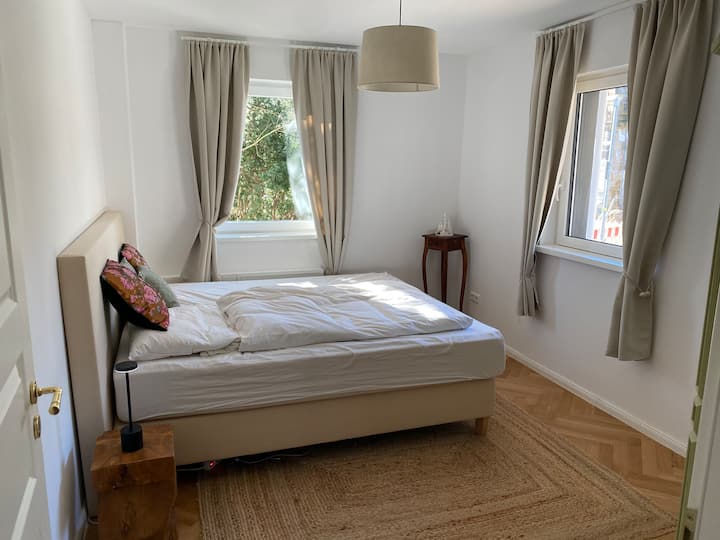 Saniertes, Messenahes Zimmer Mit Eigenem Bad - Hannover
