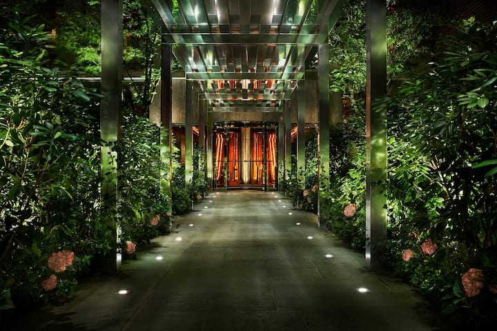 Public | Residential Suite | Near Times Square - New York City