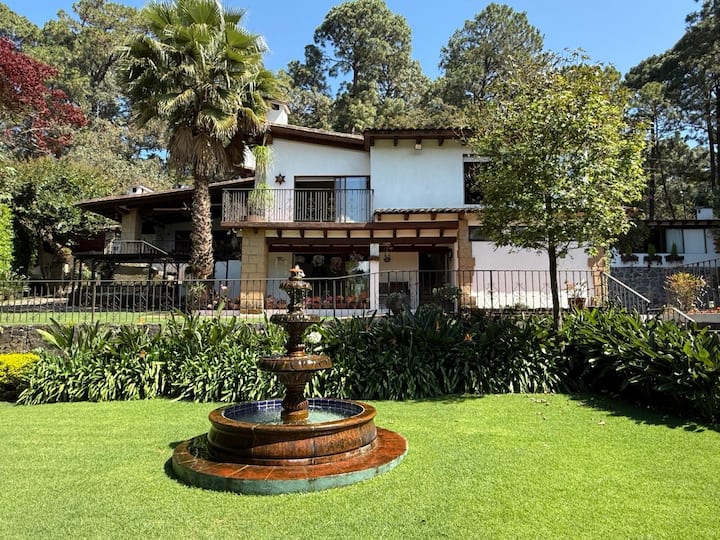 Casa Alborada • Con Jacuzzi Y Terraza En Jardín - Valle de Bravo