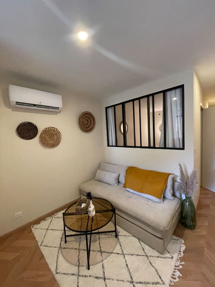 Nid Douillet, à Deux Pas De La Plage - Sète