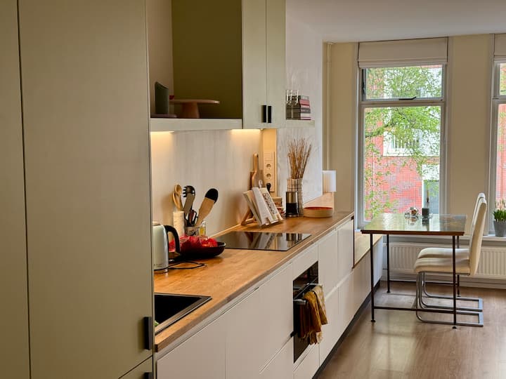 Appartement In Bruisend Amsterdam West - Ámsterdam