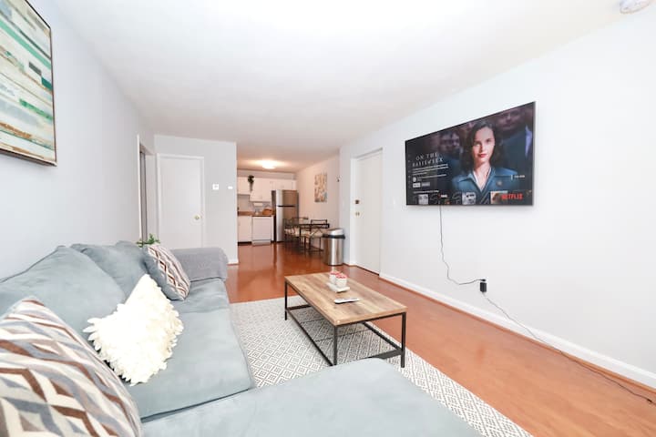 Cambridge 2 Bed, Parking, Near Subway, Near Boston - Somerville, MA