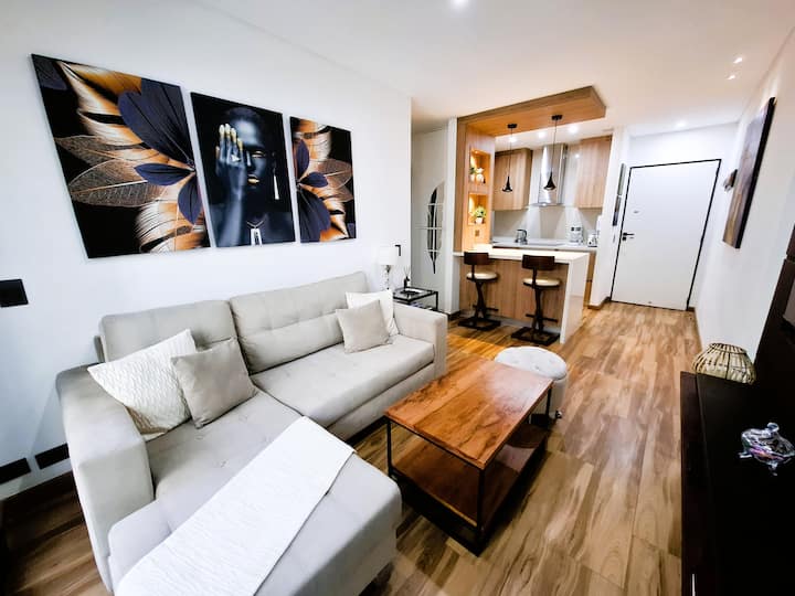 2 Ambientes De Categoría Con Balcón En Recoleta - Recoleta