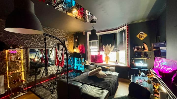 A Fantastic Naughty Corner - Brighton
