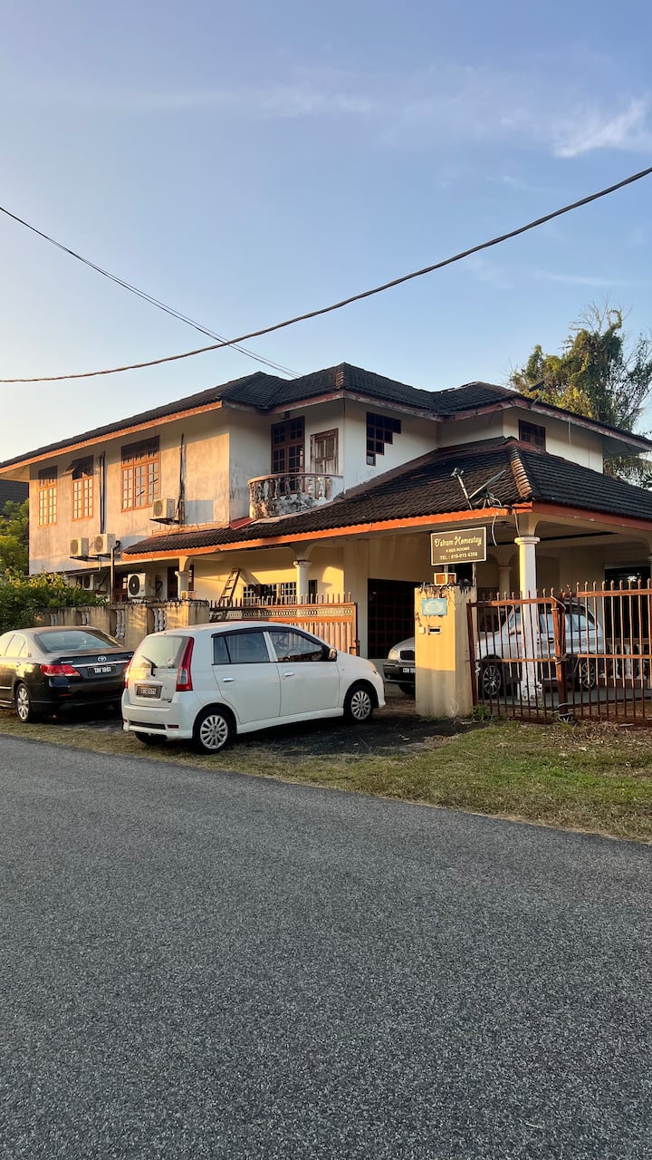 Spacious & Cozy Bungalow - Cherating