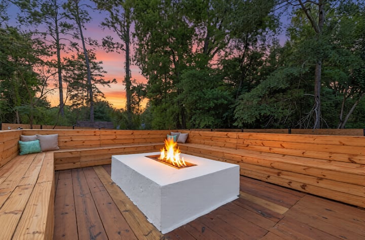 Spacious Family Home With Fire Pit & Games - Columbus, GA