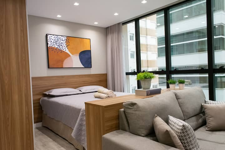 Lindo Flat Em Meia Praia - Itapema-sc - Itapema