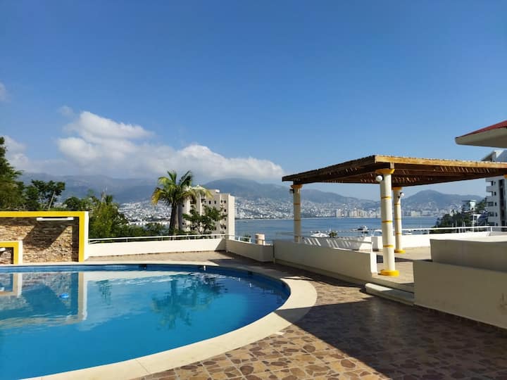 Excelente Vista A La Bahía - Pie de la Cuesta