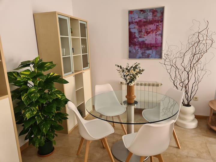 Amplio Piso
2 Habitaciones 4pax Decoración Moderna - Municipality of Alcobendas