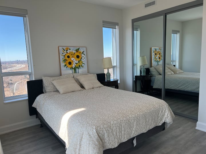 Your Snug Retreat Awaits! - Markham, Canada