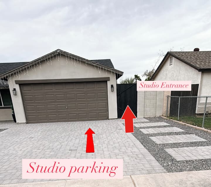 Almeria Studio - Maryvale Village – Phoenix