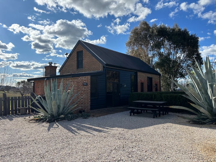 Stable 1
Old Wallinga - Mudgee