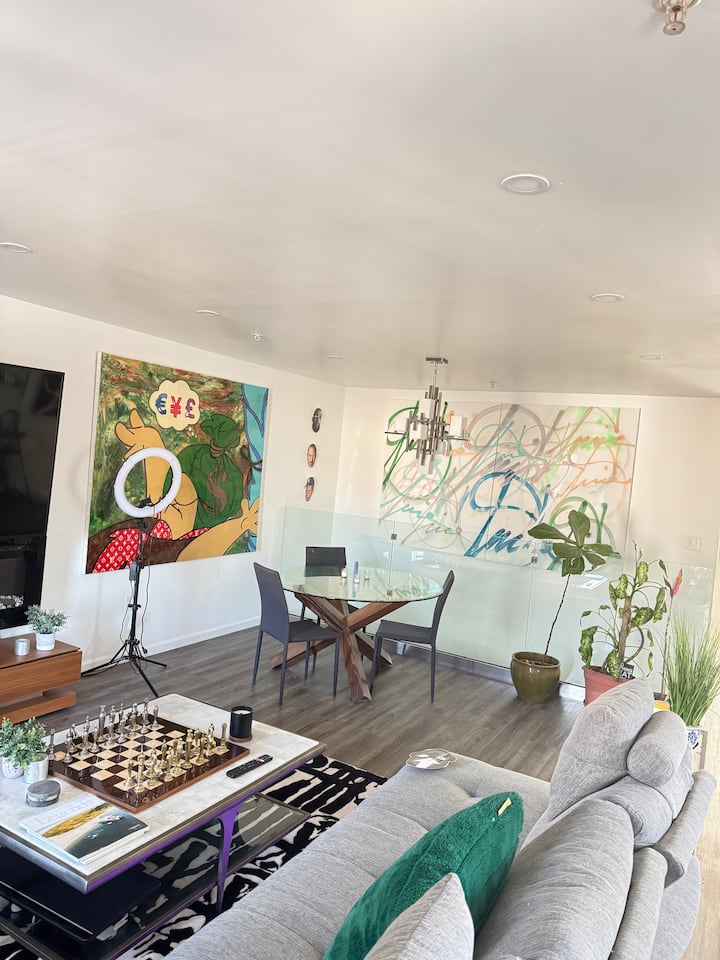 Modern Lux Loft W Artful Vibes - Yonkers, NY