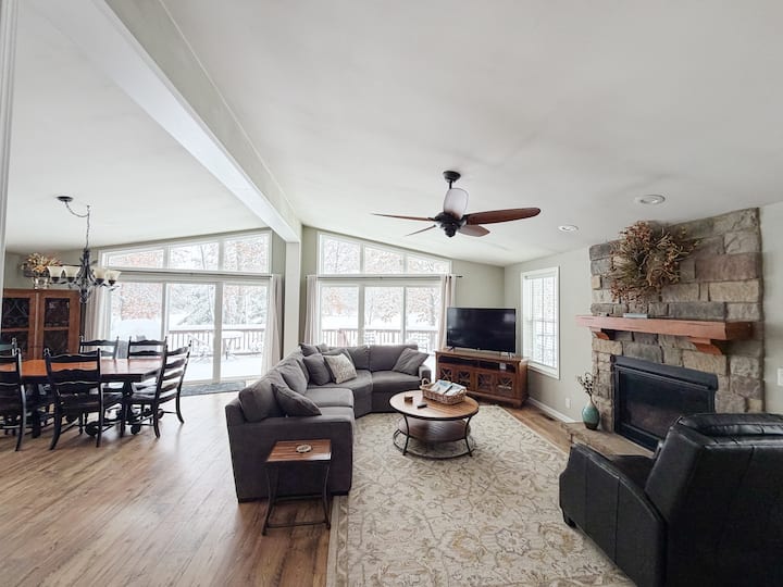 Prime 18 Pines Golf Home – 5 Min To Sand Valley! - Wisconsin