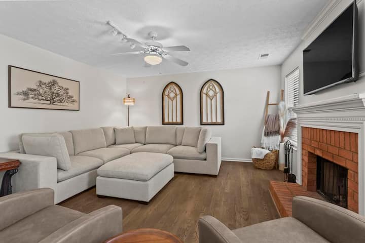 Family 5 Br Retreat | Near Lakepoint & Dt Acworth - Acworth, GA