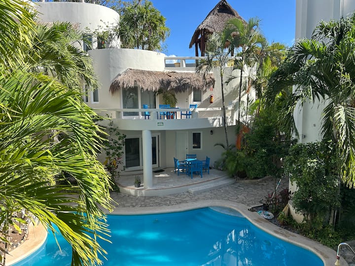 Blue Angel 11,12 A Pasos De La 5av - 普拉亞德爾卡曼