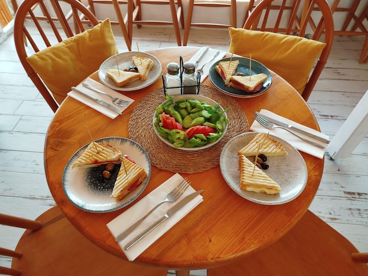 Sakin Ve Huzurlu Bir Ev - Alaçatı