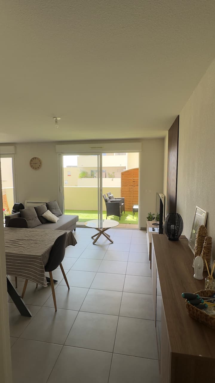 T3 Avec Terrasse Vue Patio + Parking Privé - Juvignac