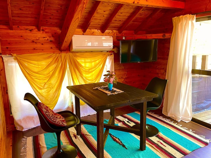 阿蘇郡南小国町黒川温泉郷の高原にあるCafe付きのログハウス - 玖珠郡