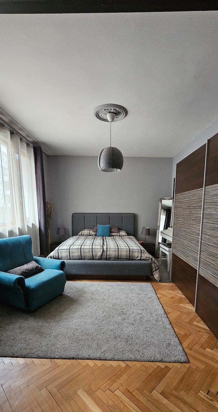 Cozy Place In The Heart Of Sofia - Szófia