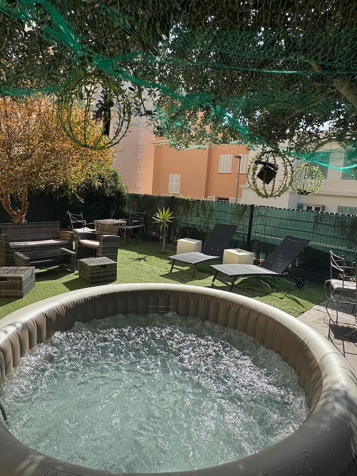Stunning 3 Bedroom Flat With Amazing Garden - Monaco