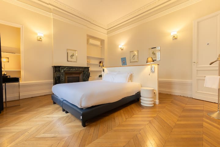 Maison Ingwë - Appartement Pour 6 Personnes Place - Bordeaux