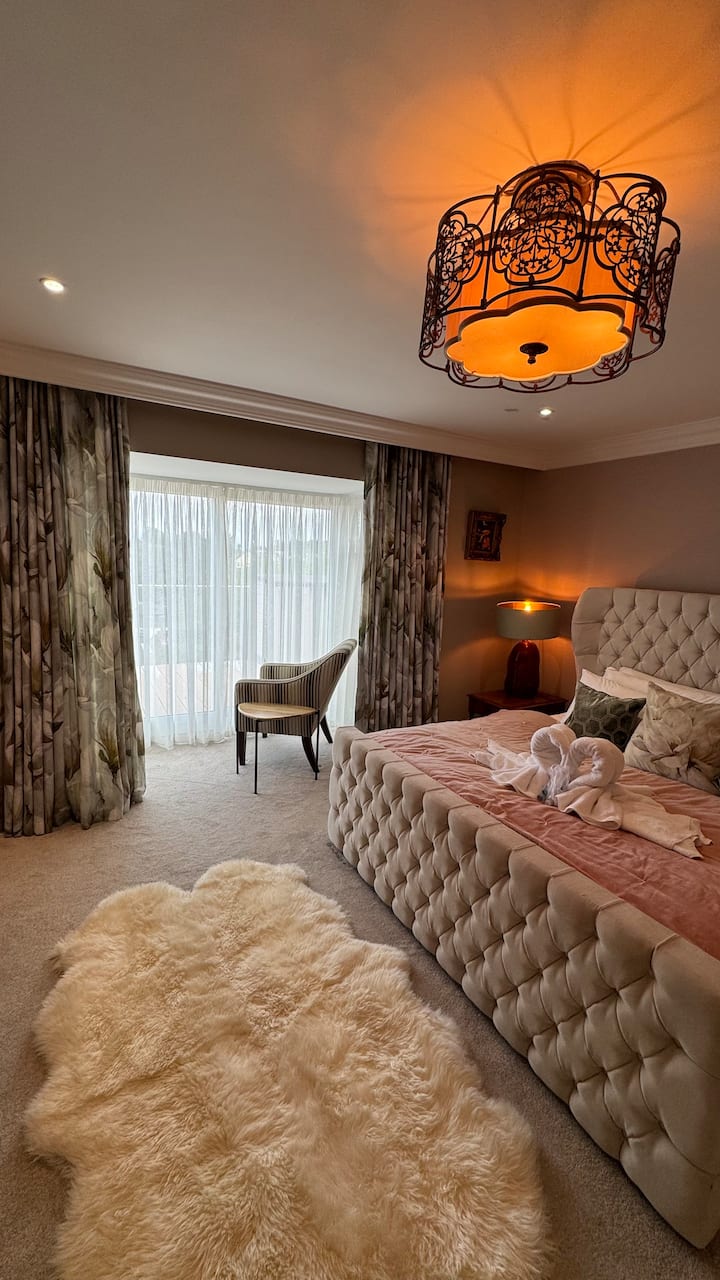 Luxury Retreat, Private Pool, Sleeps X14, Mumbles - Pays de Galles