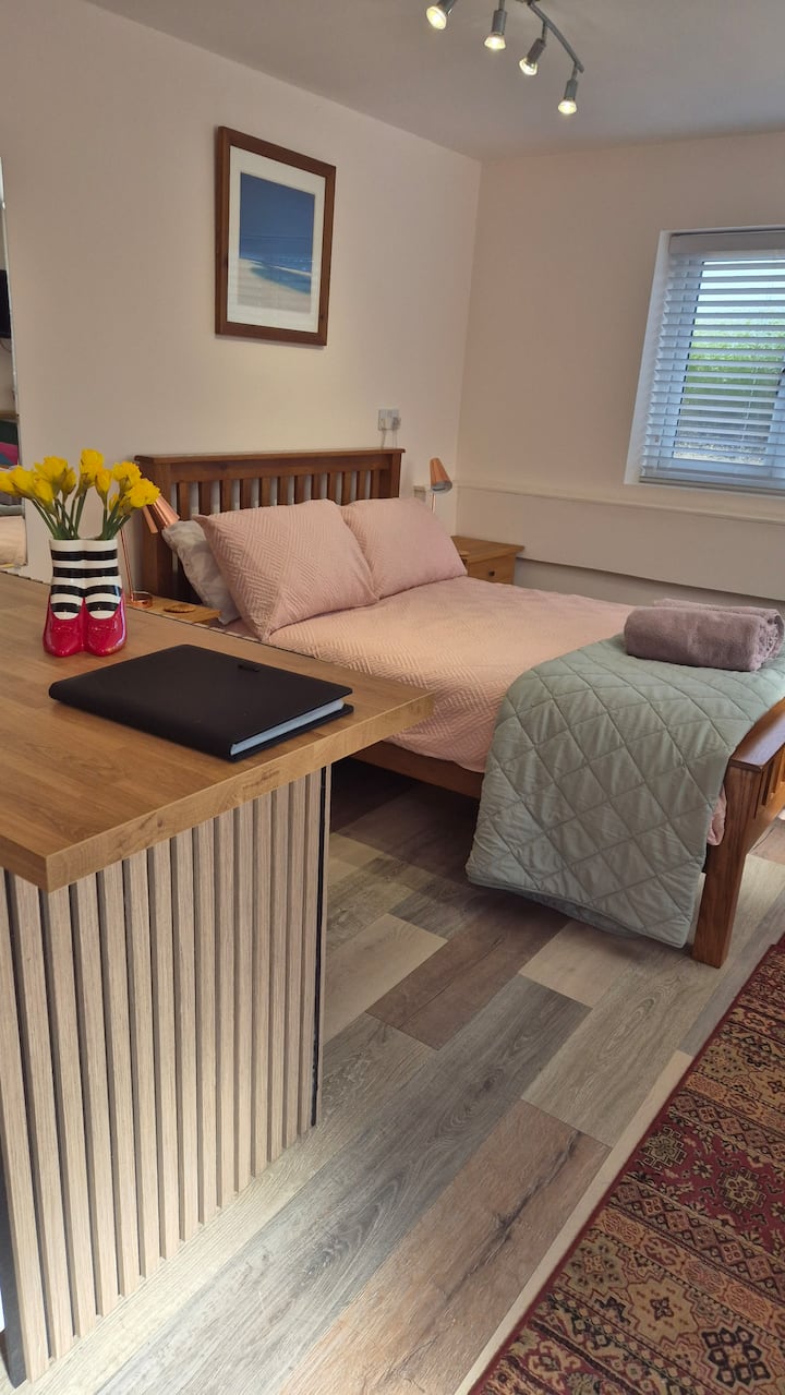 The Wrens Nest
Village Location & Outside Space. - Lincolnshire