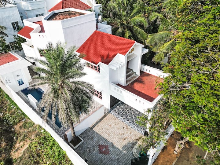 Jk Beach House - Ecr Panaiyur - Chennai
